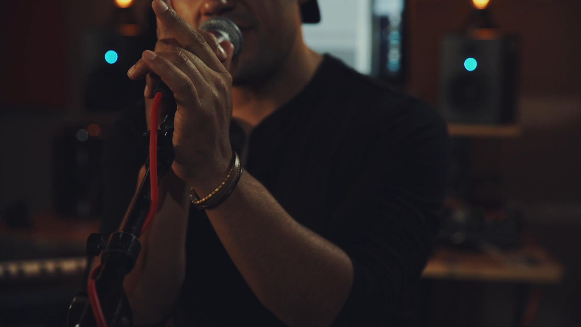 Drake White – Makin Me Look Good Again – FRANK RAY MUSIC